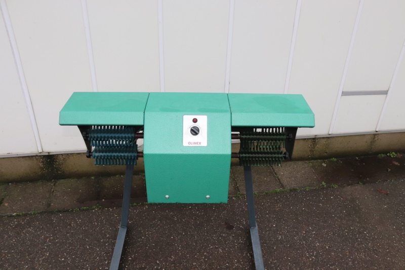 Olimex double deleafing machine • Duijndam Machines