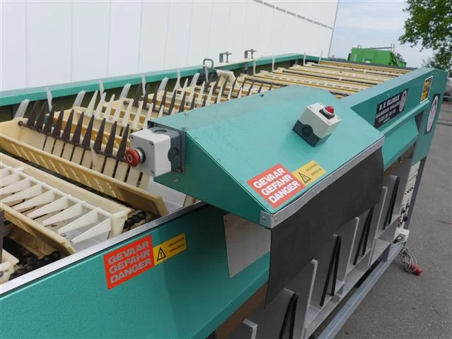 Olimex length sorting machine with 6 stations, • Duijndam Machines