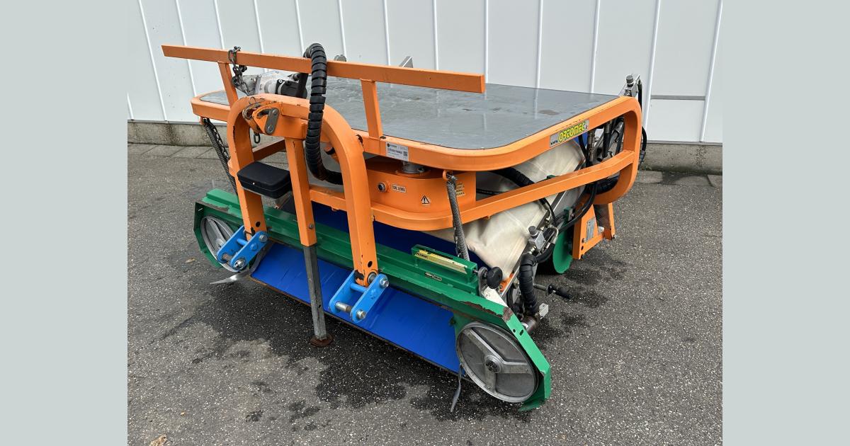 Ortomec TP 140B pull-type wheeled leafy greens harvester 140 cm ...