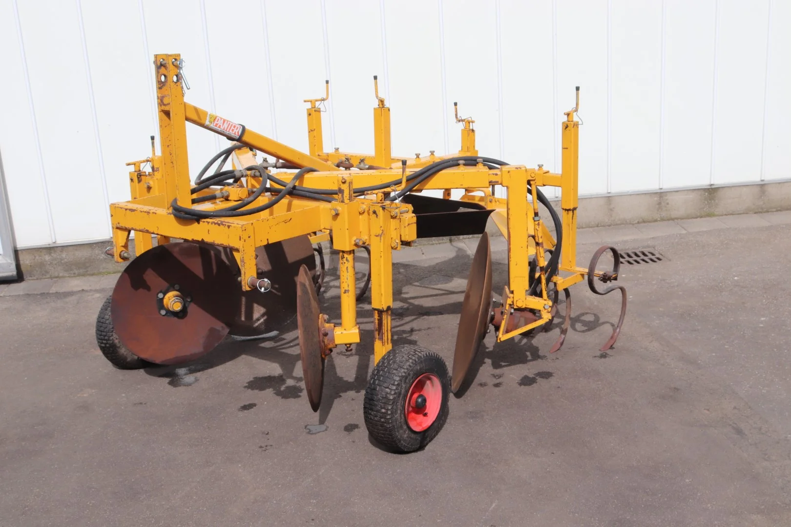 Panter hillformer for asparagus • Duijndam Machines