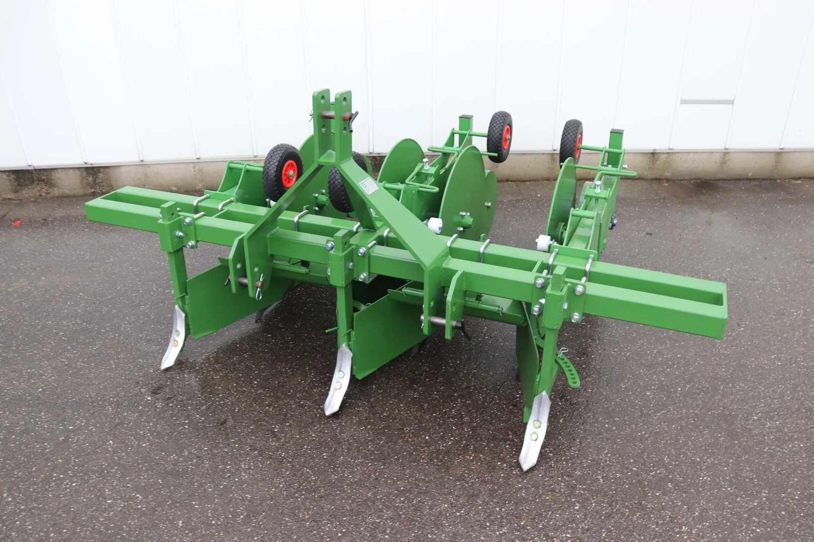 1 rijer plastic mulch laying machine • Duijndam Machines