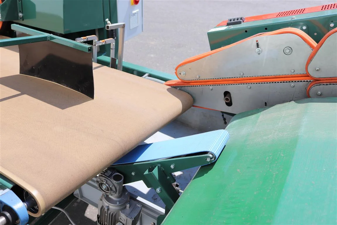 Potveer Quality Buncher Pro bunching machine for tulips • Duijndam Machines