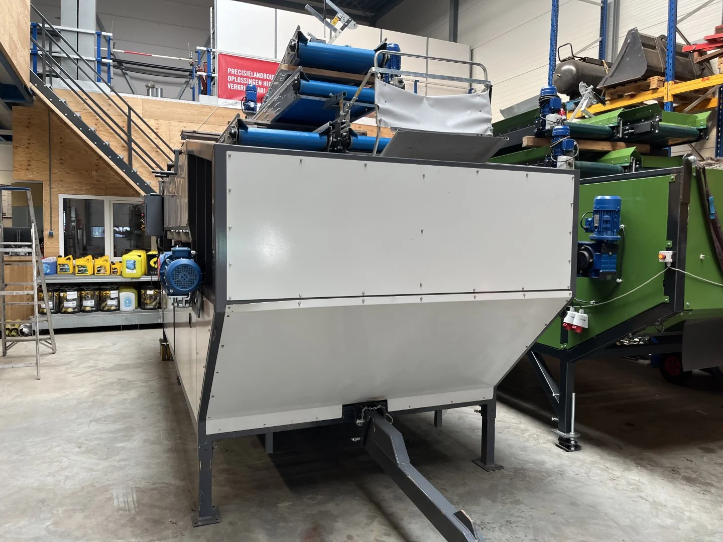 Pro Vega radiaal rollensorteermachine met 4 sorteringen • Duijndam Machines