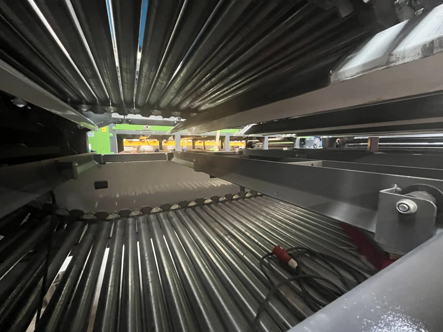 Pro Vega radial roller grader with 4 sortings • Duijndam Machines