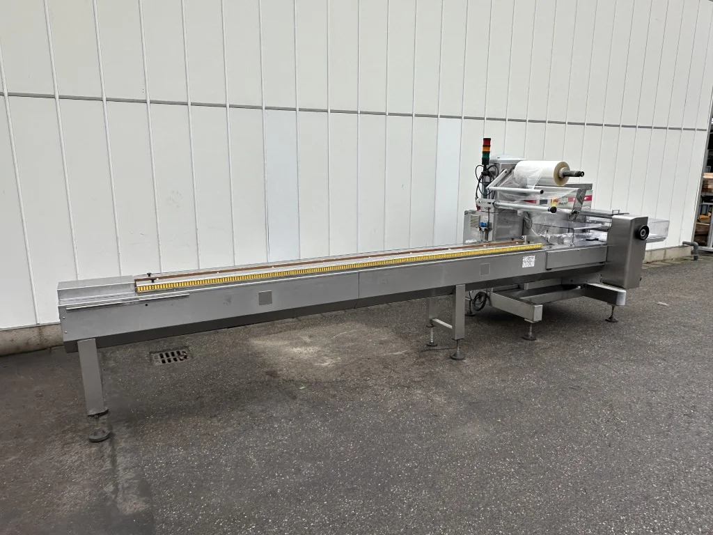 Record Scorpion flow pack machine • Duijndam Machines