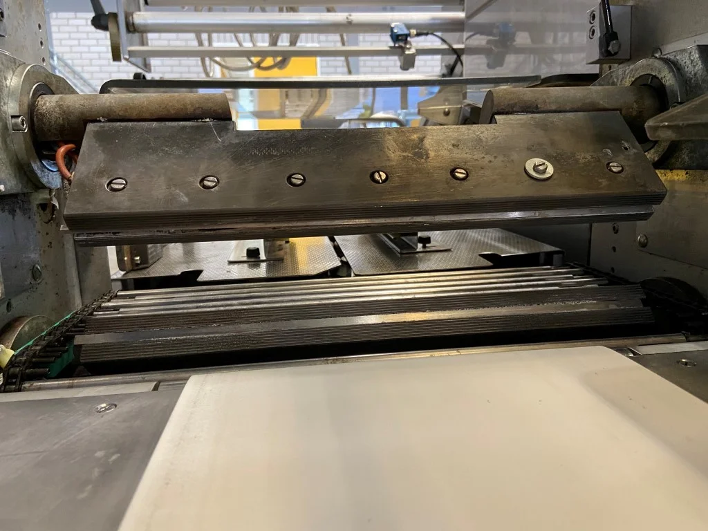 Record Scorpion MD SP flow pack machine • Duijndam Machines