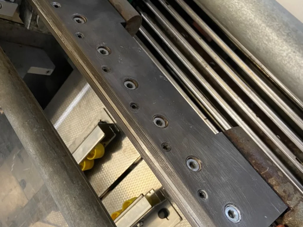 Record Scorpion MD SP flow pack machine • Duijndam Machines