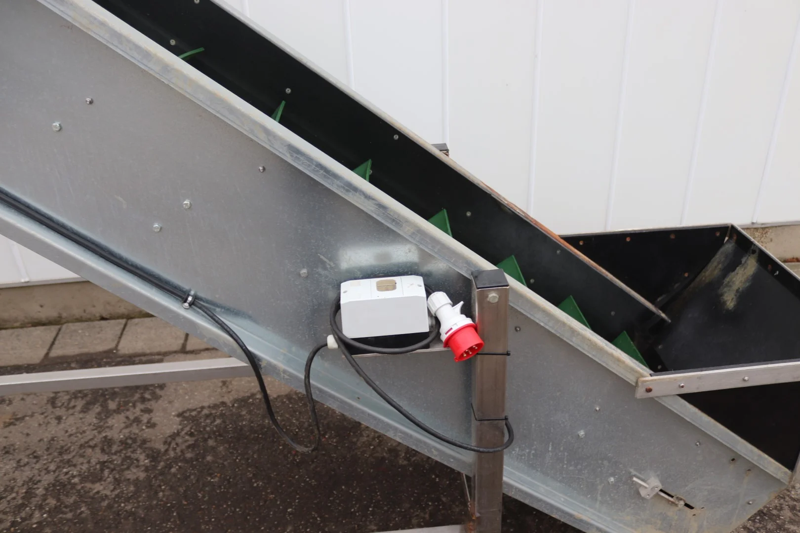 Roopack elevator / conveyor 420 x 60 cm • Duijndam Machines