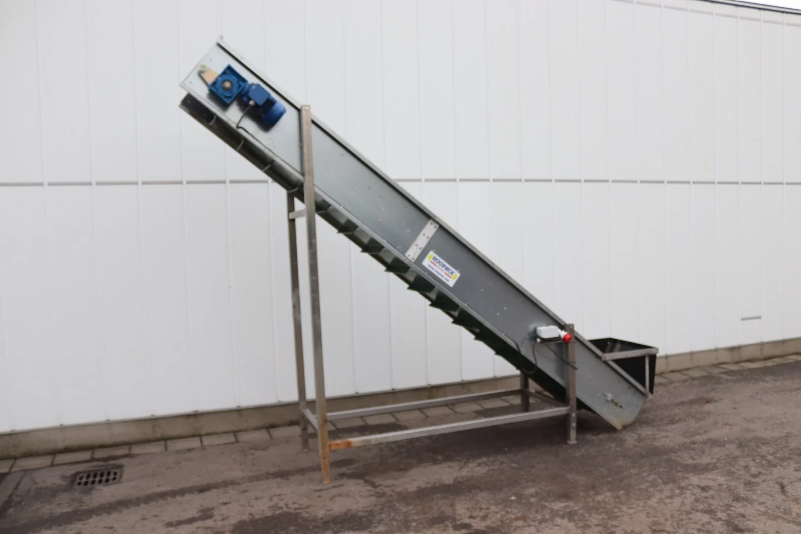 Roopack elevator / conveyor 420 x 60 cm • Duijndam Machines