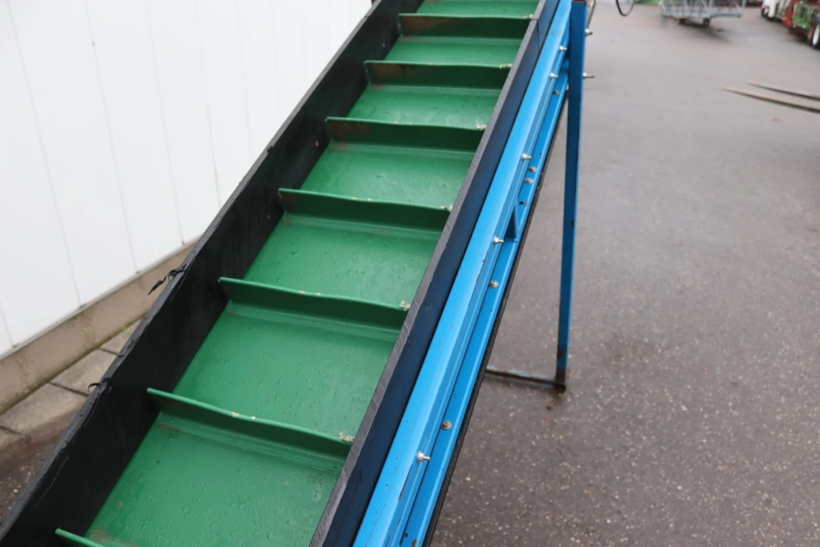 Roopack elevating conveyor 450 x 45 cm • Duijndam Machines