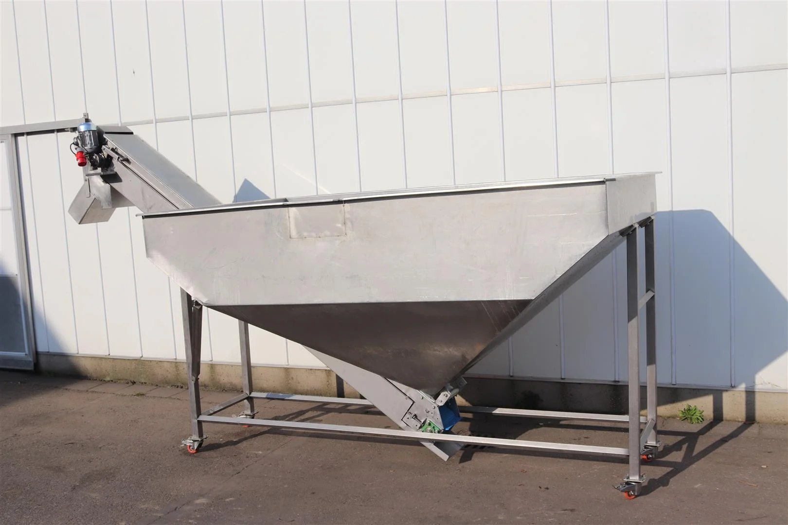 Elevator hopper stainless steel • Duijndam Machines