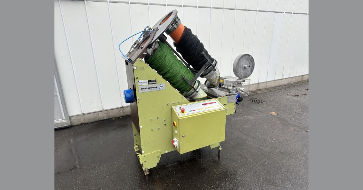 S&B AT5 E net packaging and clipping machine with printer • Duijndam ...