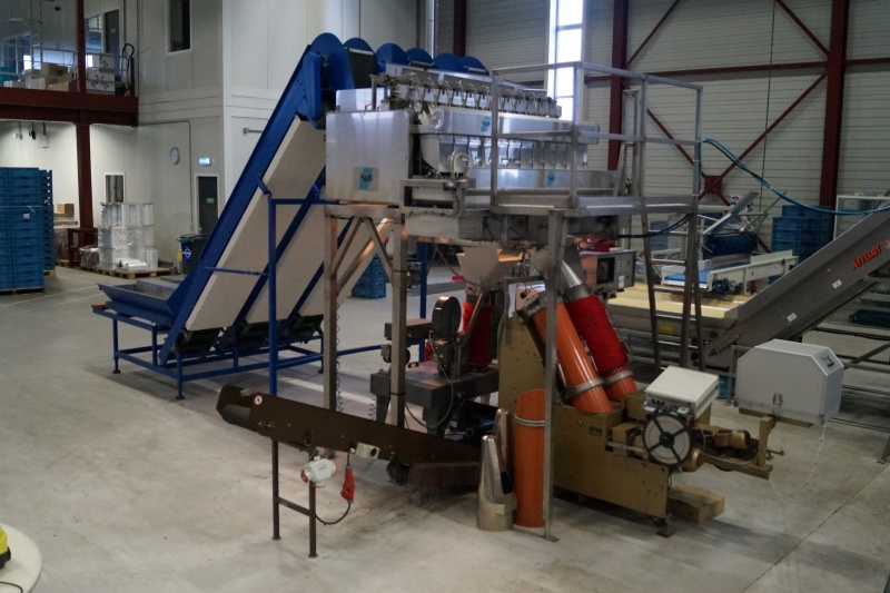 C-Pack Net-Clipping Machine including wineglass labelling system ...