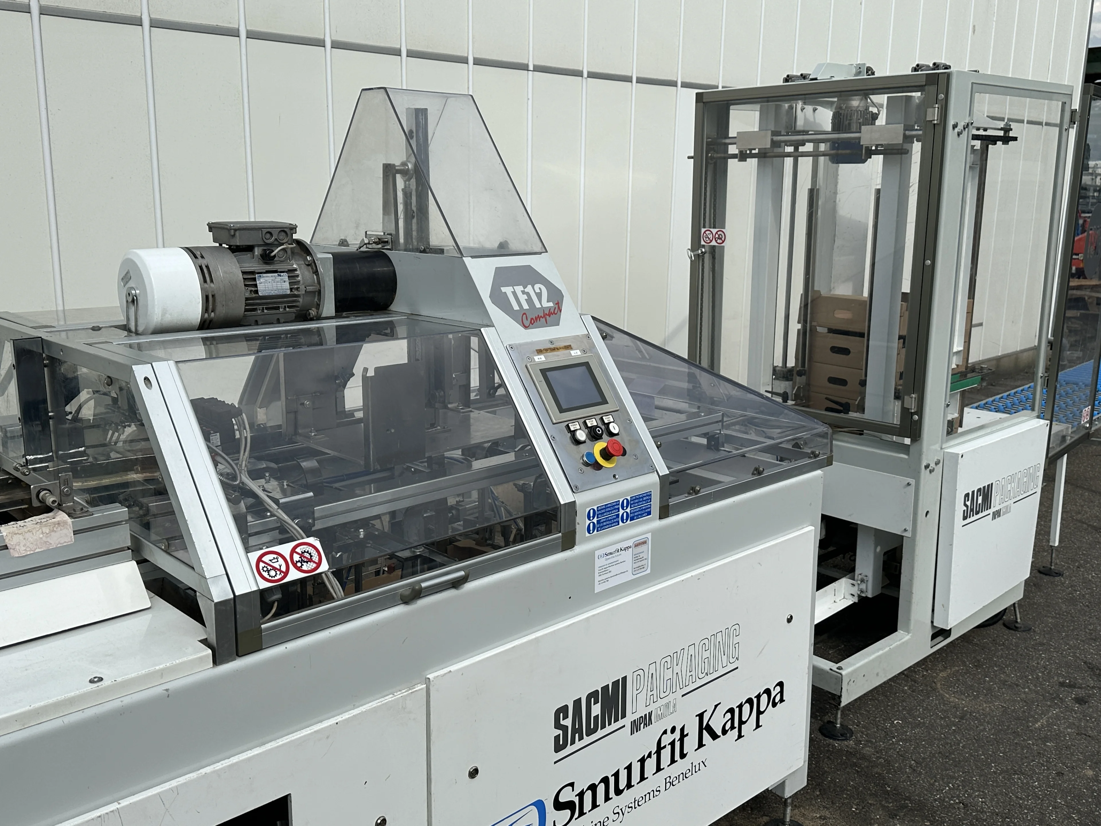 Sacmi TF12 + TS43 carton box/tray forming & erecting machine • Duijndam ...