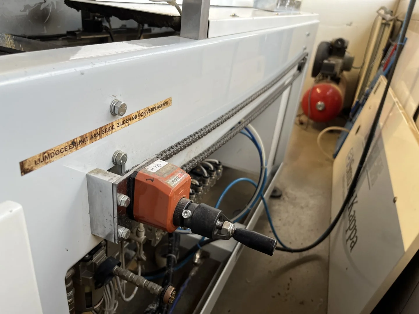 Sacmi TF12 + TS43 carton box/tray forming & erecting machine • Duijndam ...