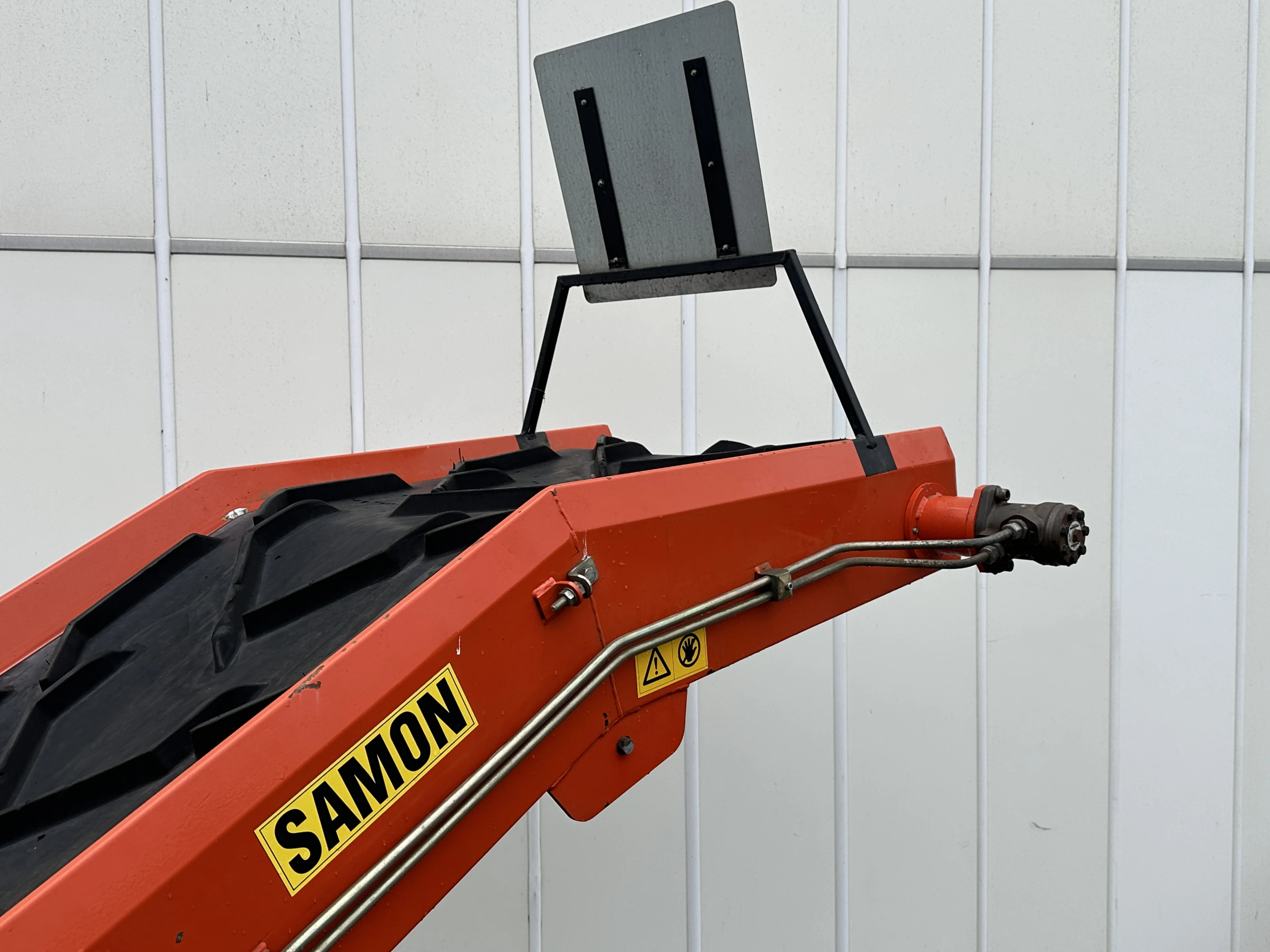 Samon ON350HK mobile elevator conveyor hydraulically driven • Duijndam ...