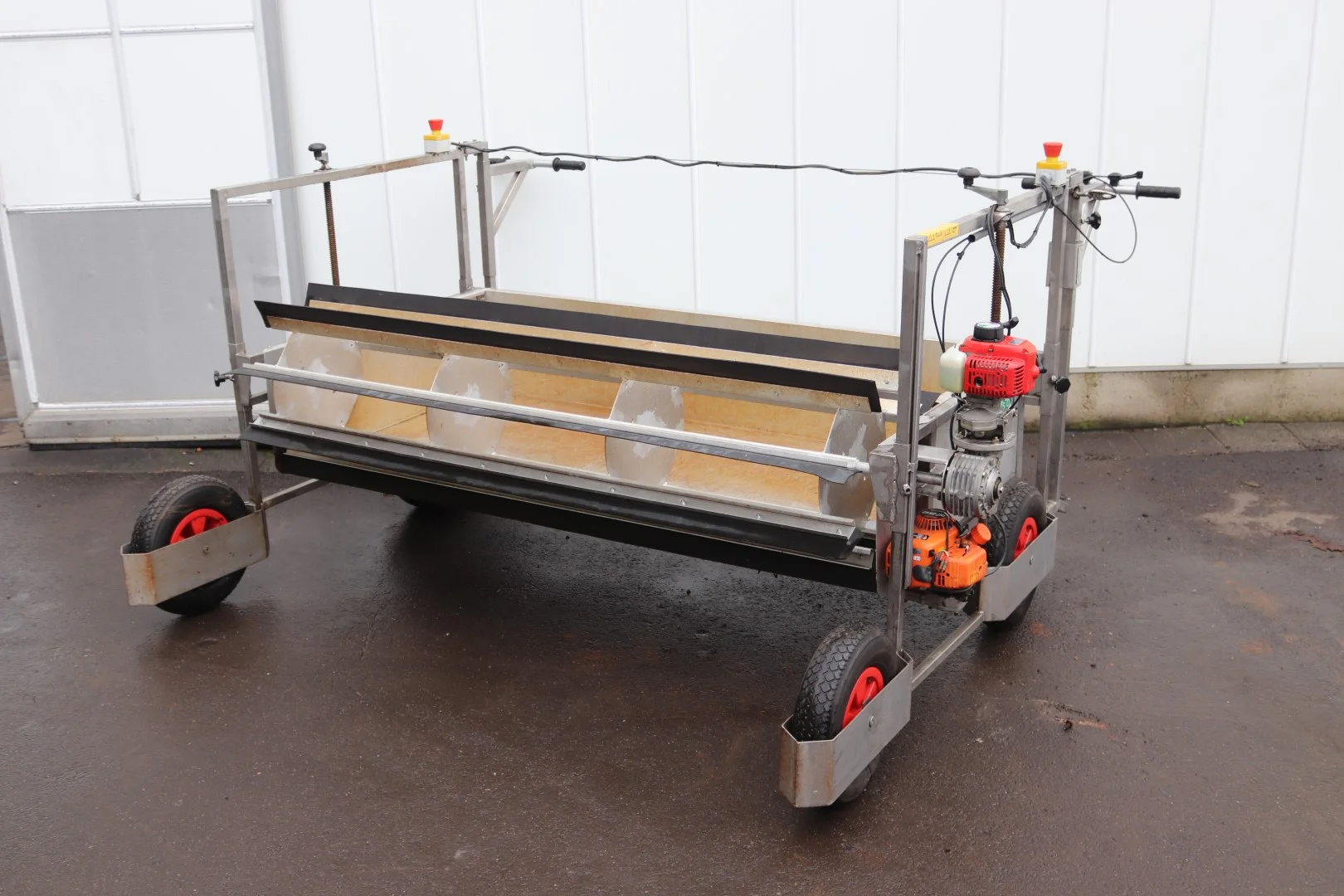 SBO Pruning machine with bin • Duijndam Machines