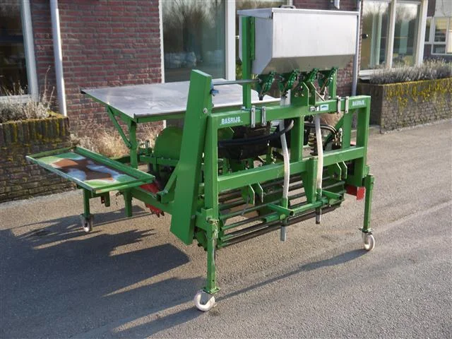 Basrijs 2 row planting machine type disc planter • Duijndam Machines