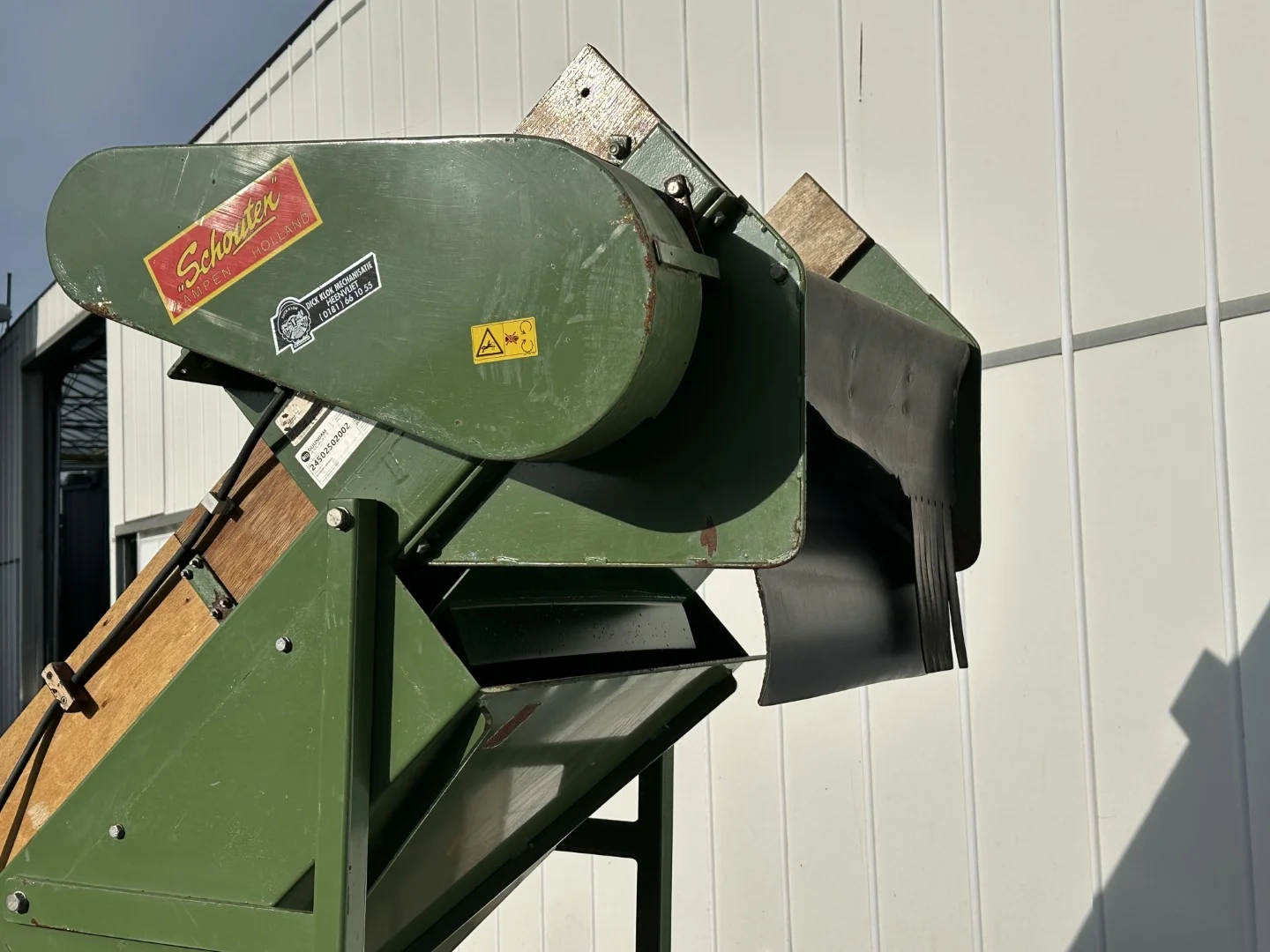 Schouten elevator incline conveyor 300 x 60 cm • Duijndam Machines