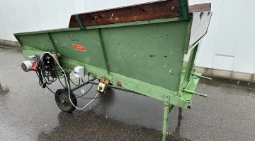 Schouten hopper with adjustable speed • Duijndam Machines