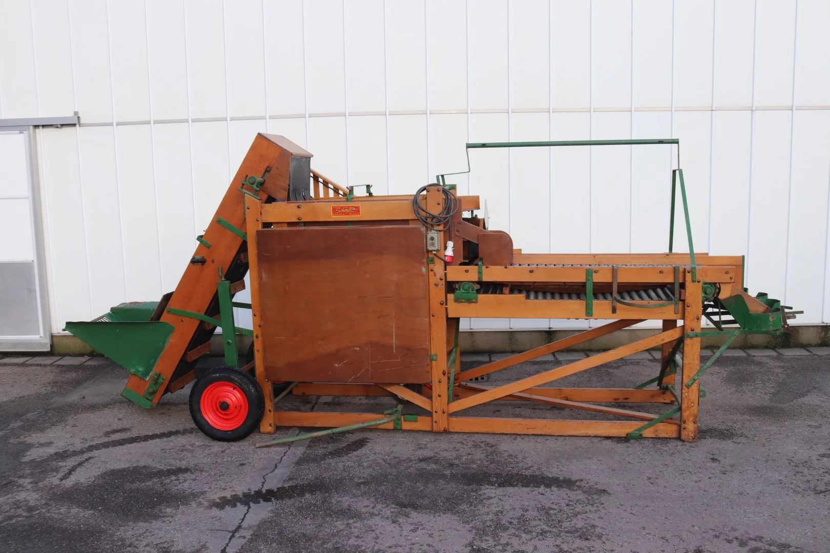 Schouten Trio sorting machine 60 cm wide for potatoes and onions ...