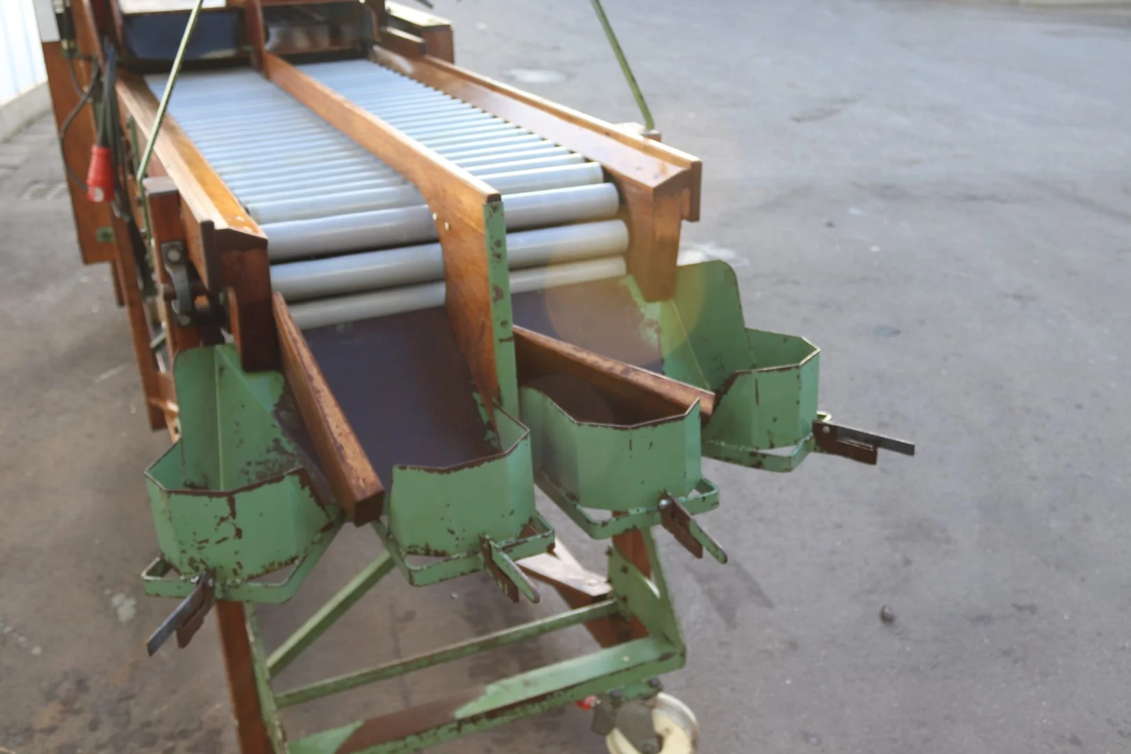 Schouten Trio sorting machine for potatoes and onions - 60 cm ...