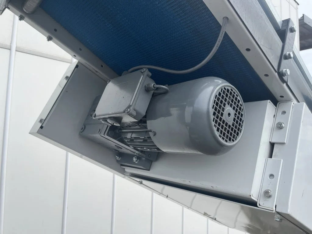 Sorma inclined discharge conveyor 415 x 42 cm + 100 x 40 cm • Duijndam ...