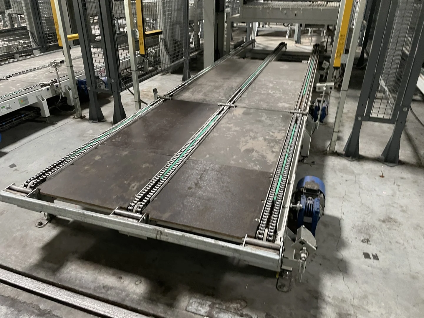 Sorma PAL 108D palletiser installation with 3 palletisers • Duijndam ...