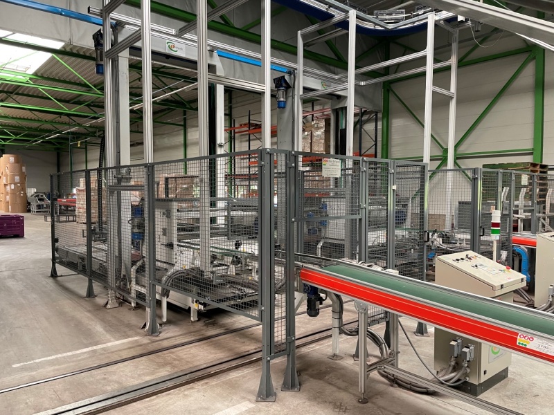 Sorma palletising system with automatic pallet supply and discharge ...
