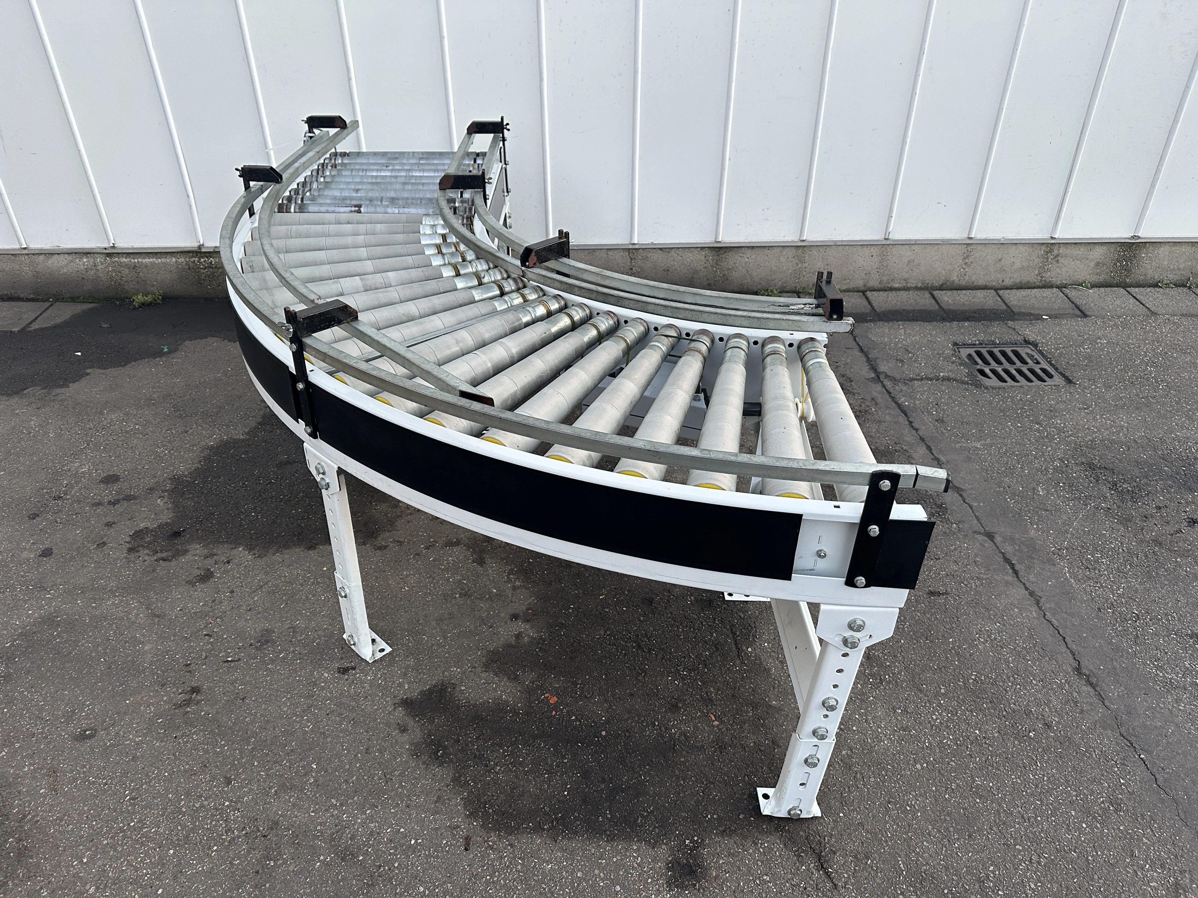 Sorma roller conveyor driven curved 90° • Duijndam Machines