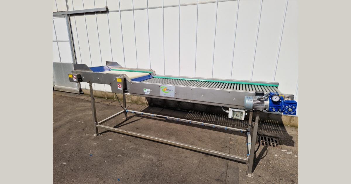 Sorma roller inspection conveyor with dosing conveyor • Duijndam Machines