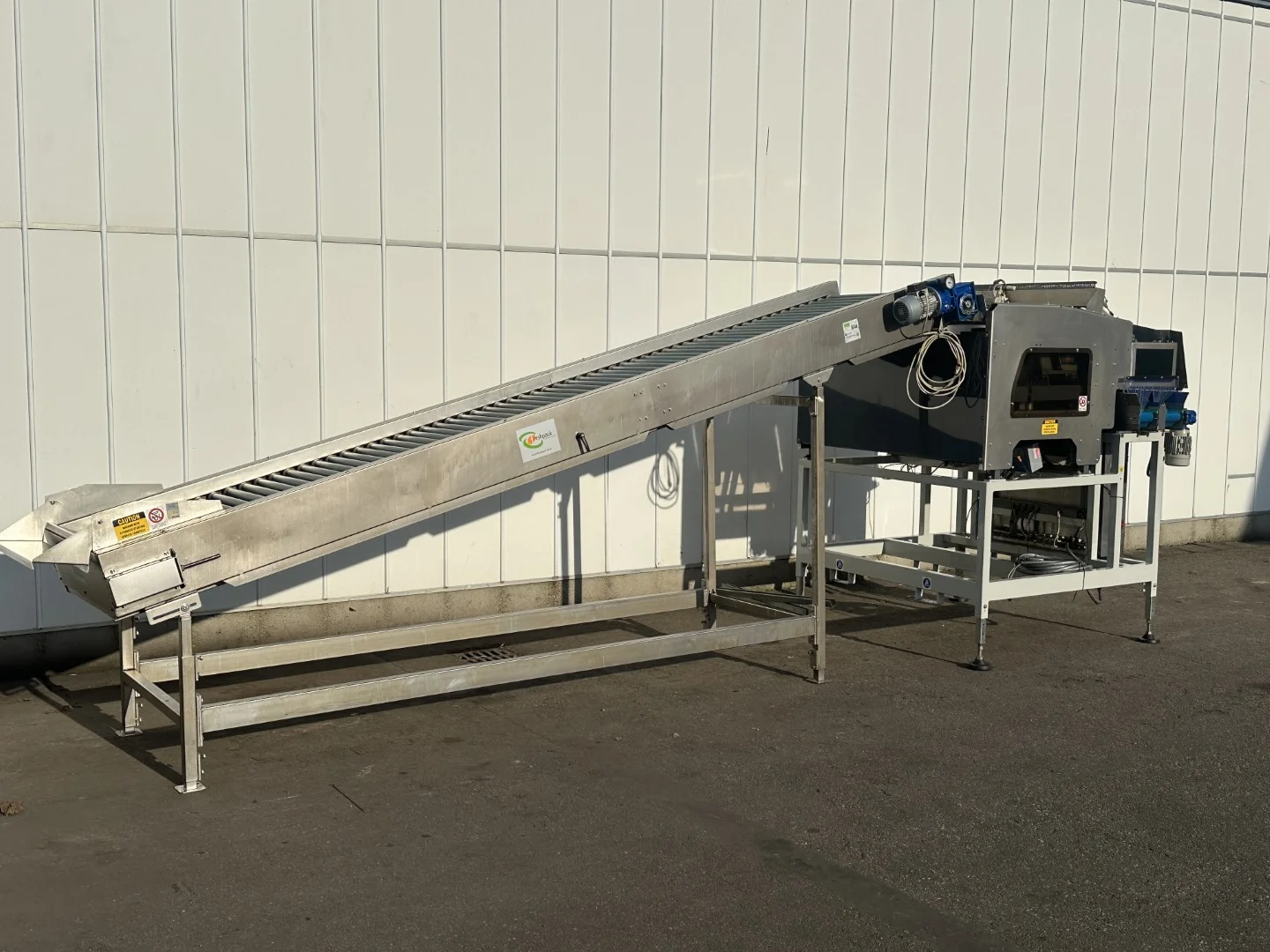 Sorma W12 126 weighing machine with supply conveyor and two discharge ...