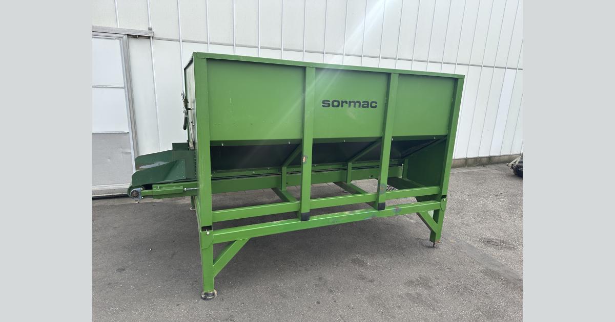 Sormac dosing hopper 3,5 ton, belt width 50 cm • Duijndam Machines