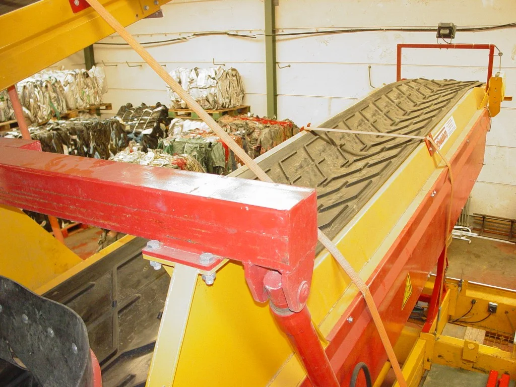 Spinnekop Combine receiving hopper with cleaner ,inspection conveyor ...