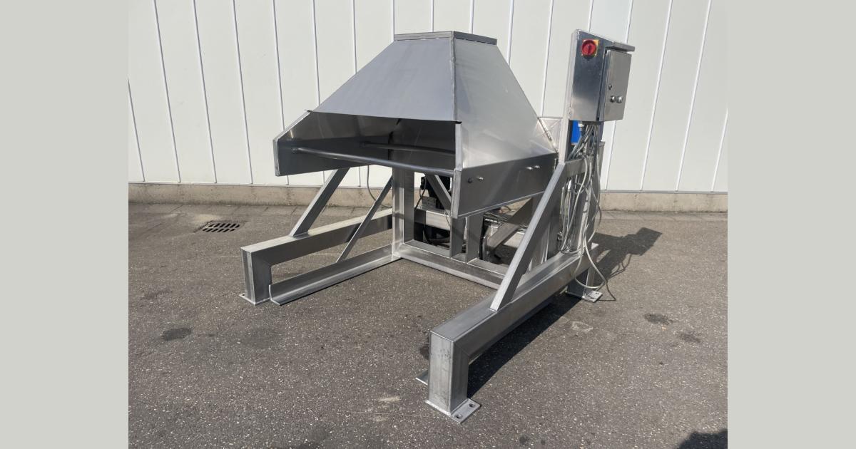 Stainless steel box tipper for 120 cm boxes • Duijndam Machines