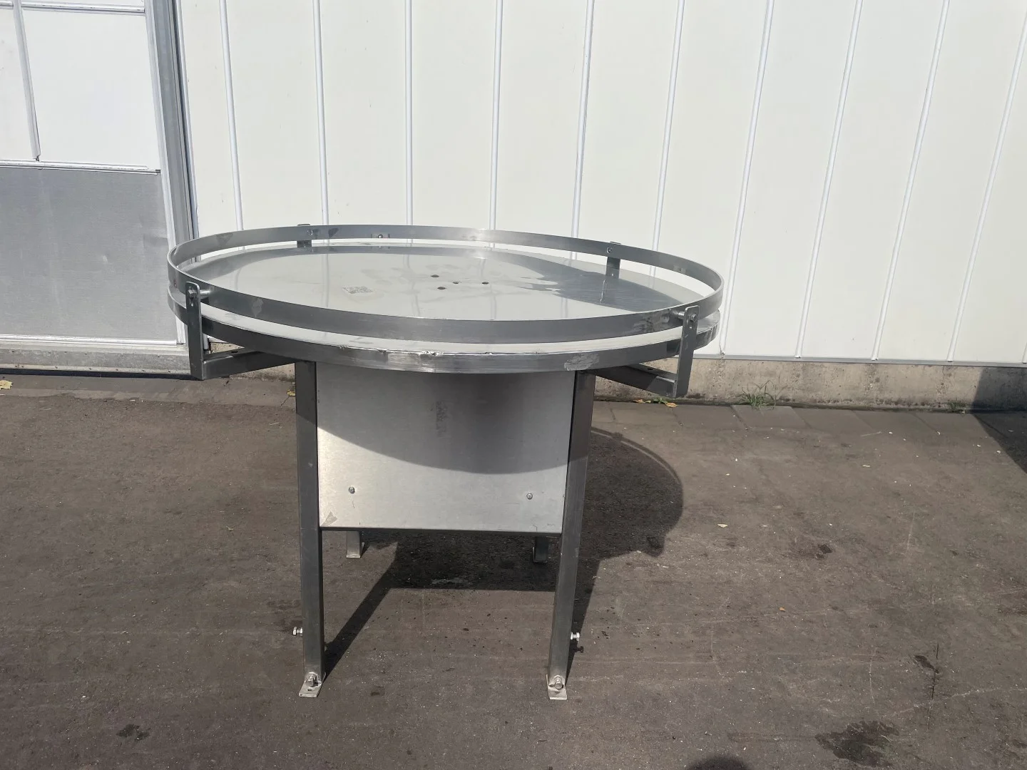 Stainless steel turntable 120 cm • Duijndam Machines
