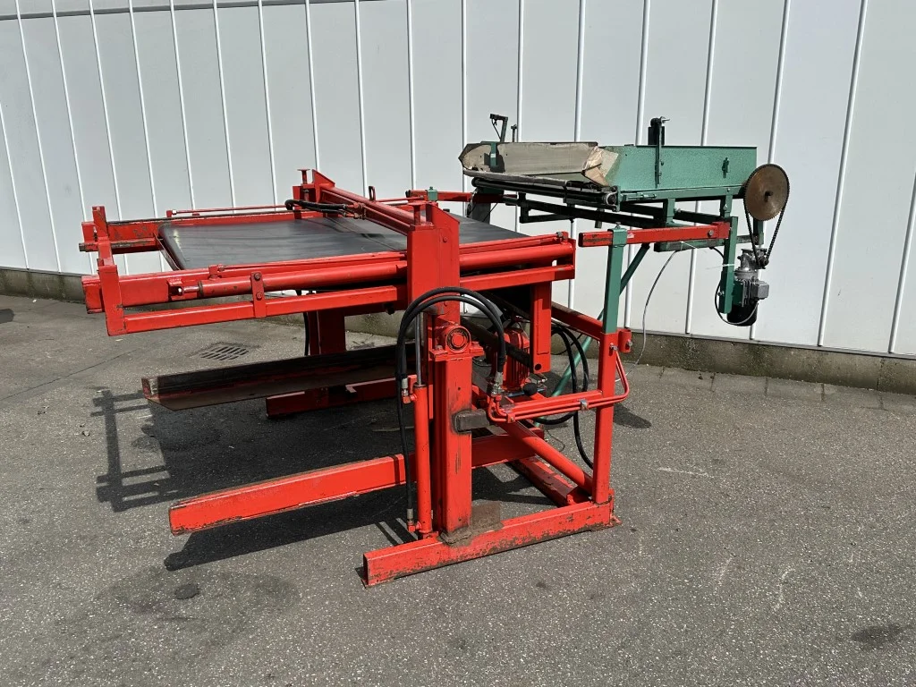 Stas 120 cm box tipper • Duijndam Machines