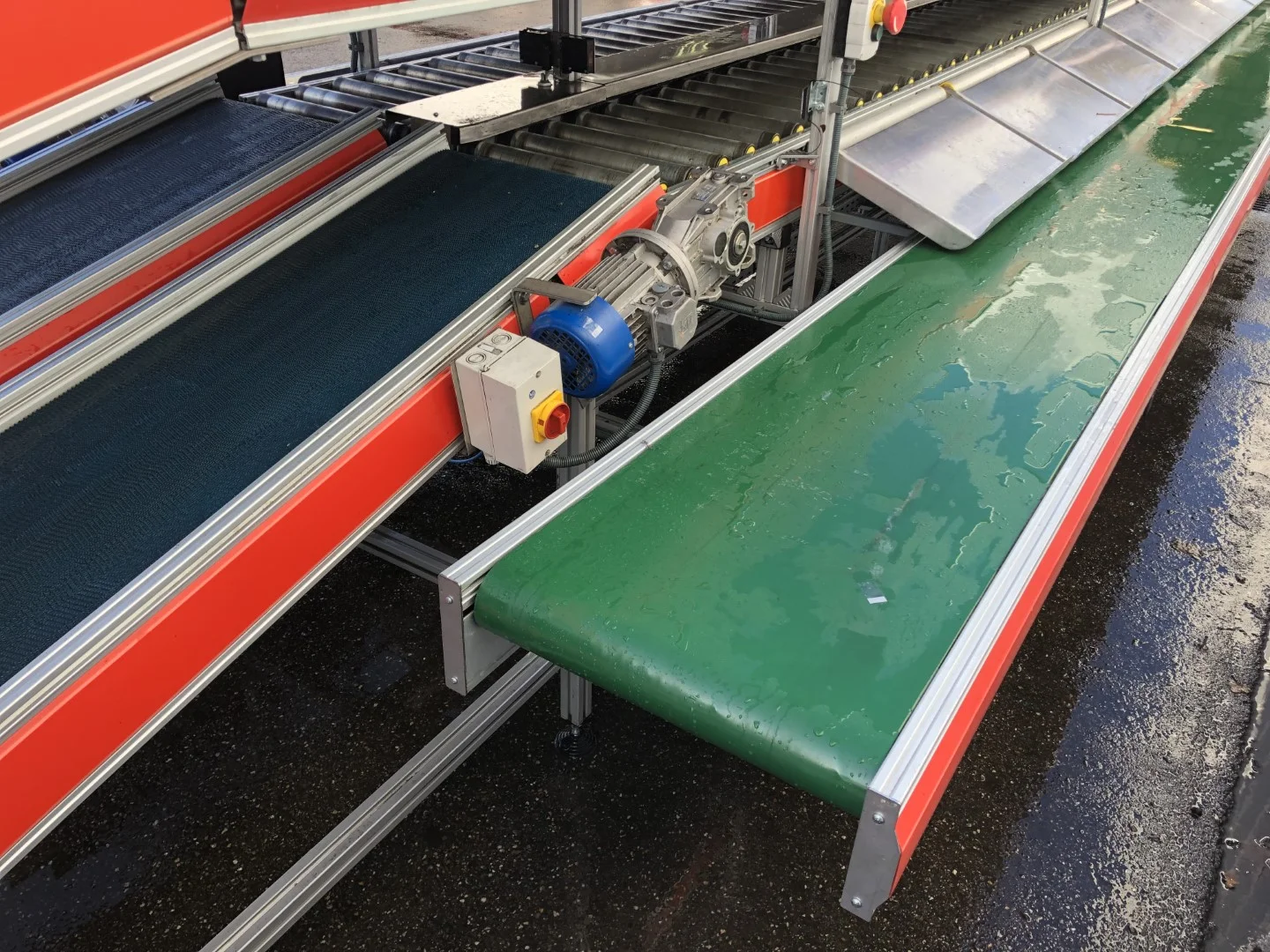 Stas combi double packaging conveyors with driven roller conveyors ...