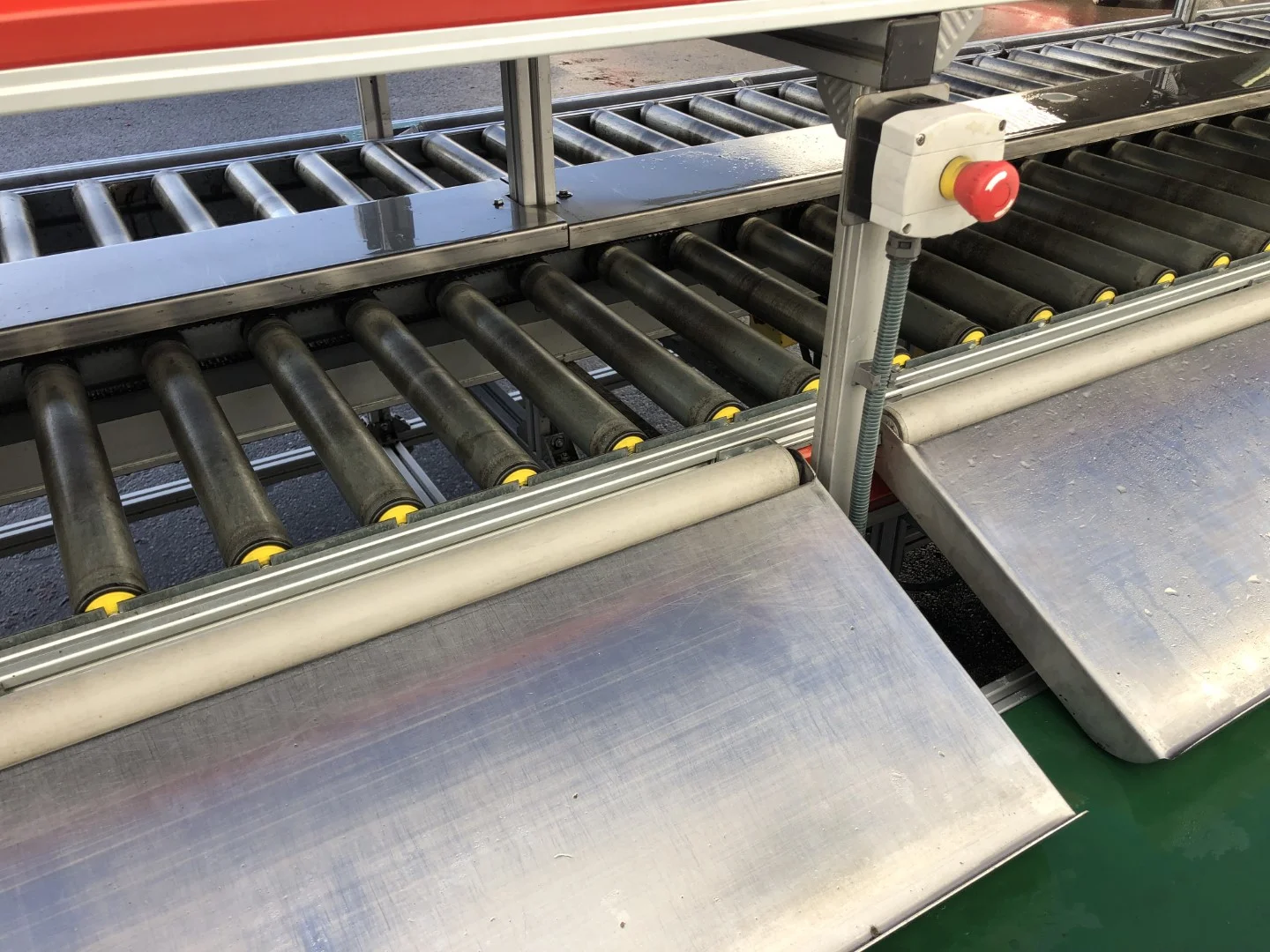 Stas combi double packaging conveyors with driven roller conveyors ...