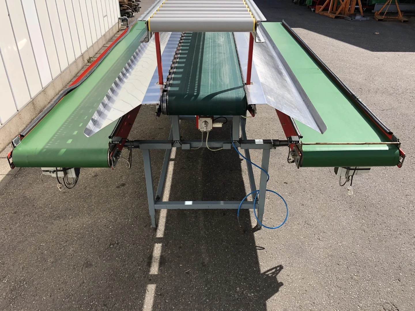 Stas combi packaging conveyors with roller conveyor • Duijndam Machines