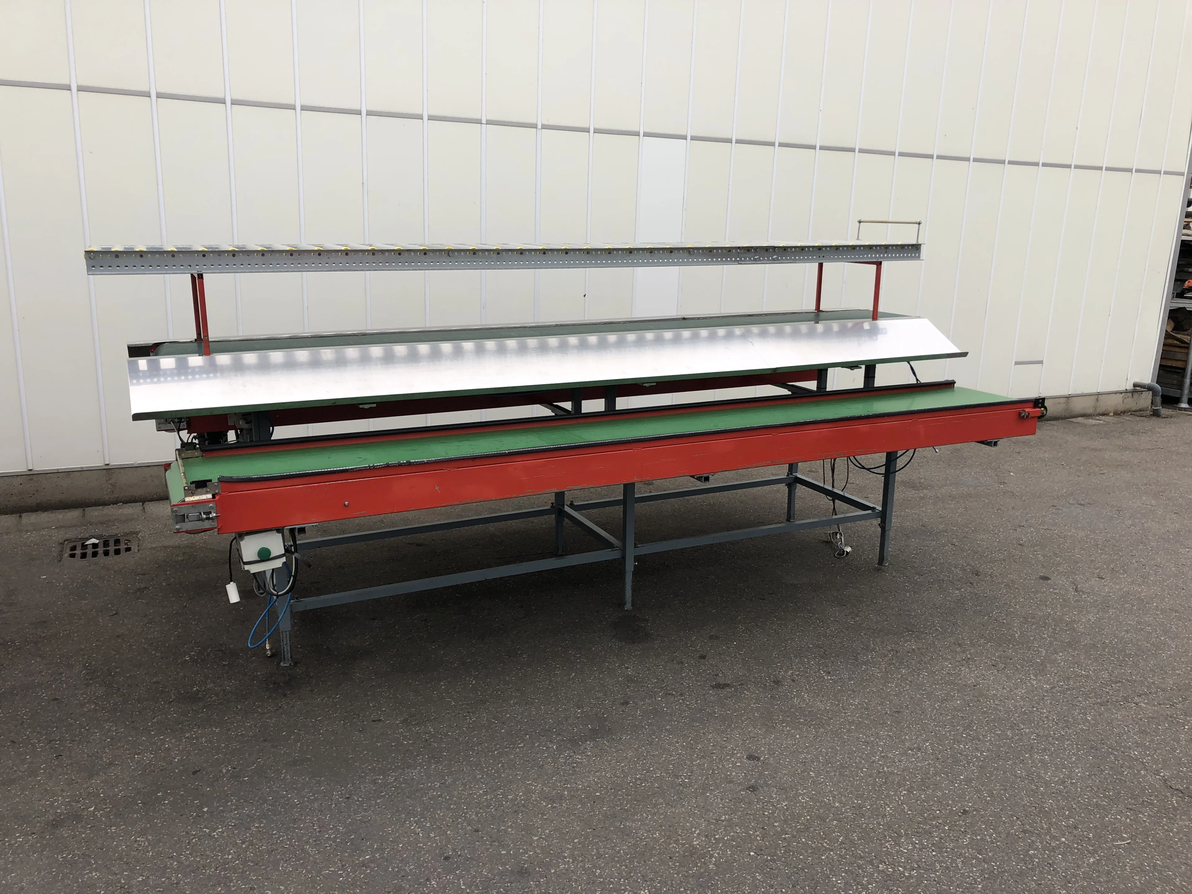 Stas combi packaging conveyors with roller conveyor • Duijndam Machines