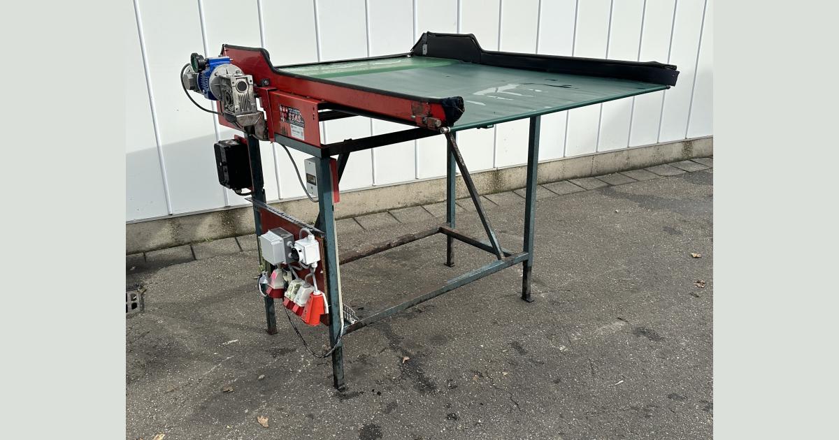 Stas double for dosing width 120 cm lenght 120+50 cm • Duijndam Machines