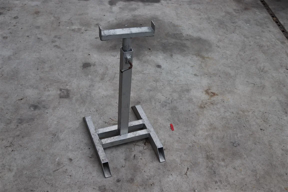 Supports / legs for conveyors • Duijndam Machines