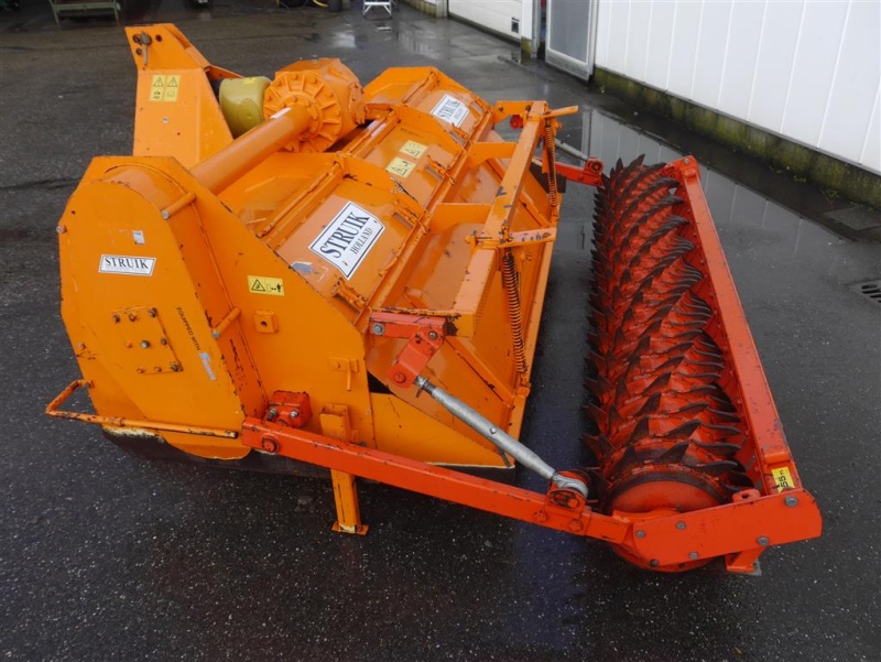 Struik 3RTF 250 Fräse mit Walze • Duijndam Machines