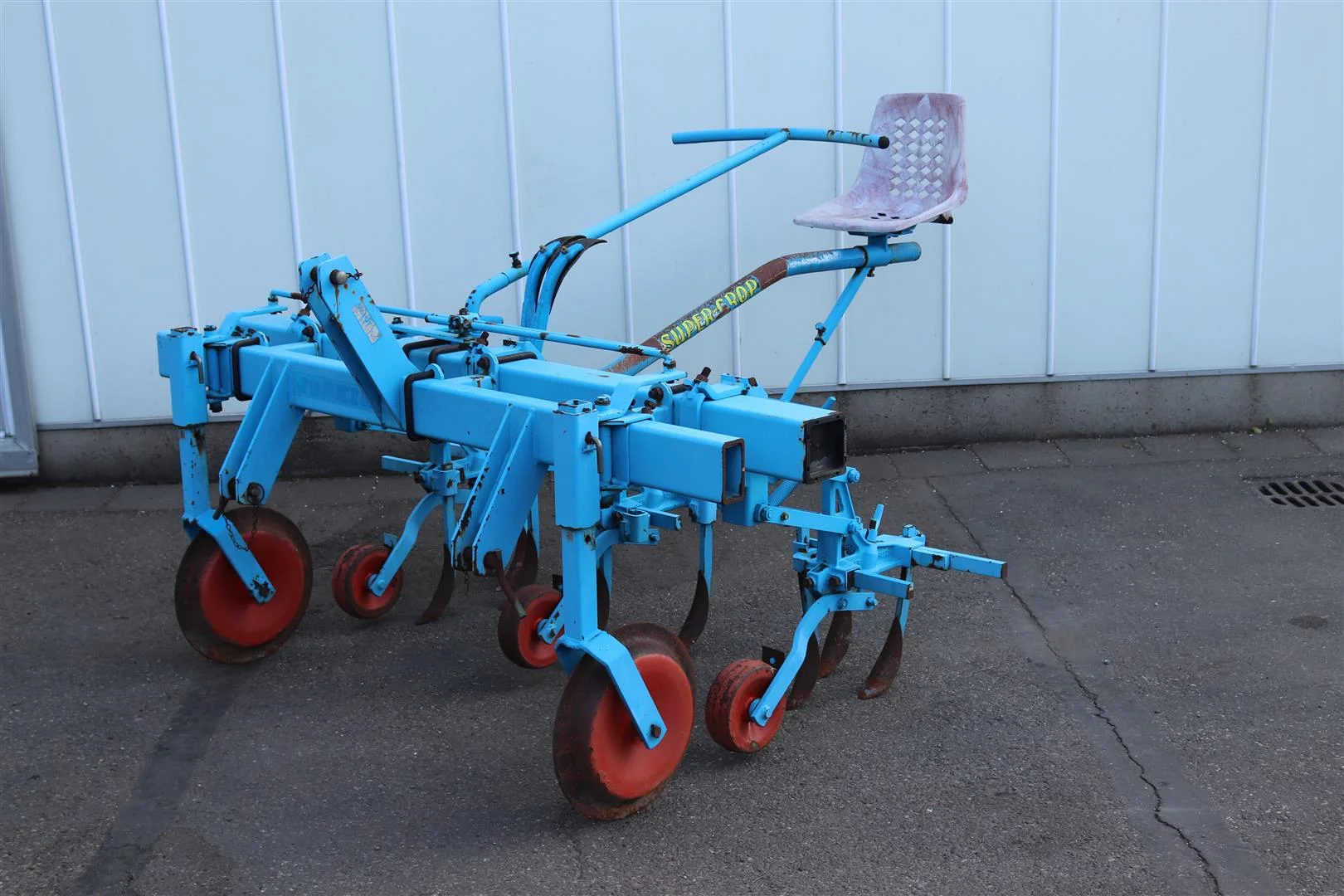 Monosem Super Prefer cultivator with steering for 2 rows • Duijndam ...