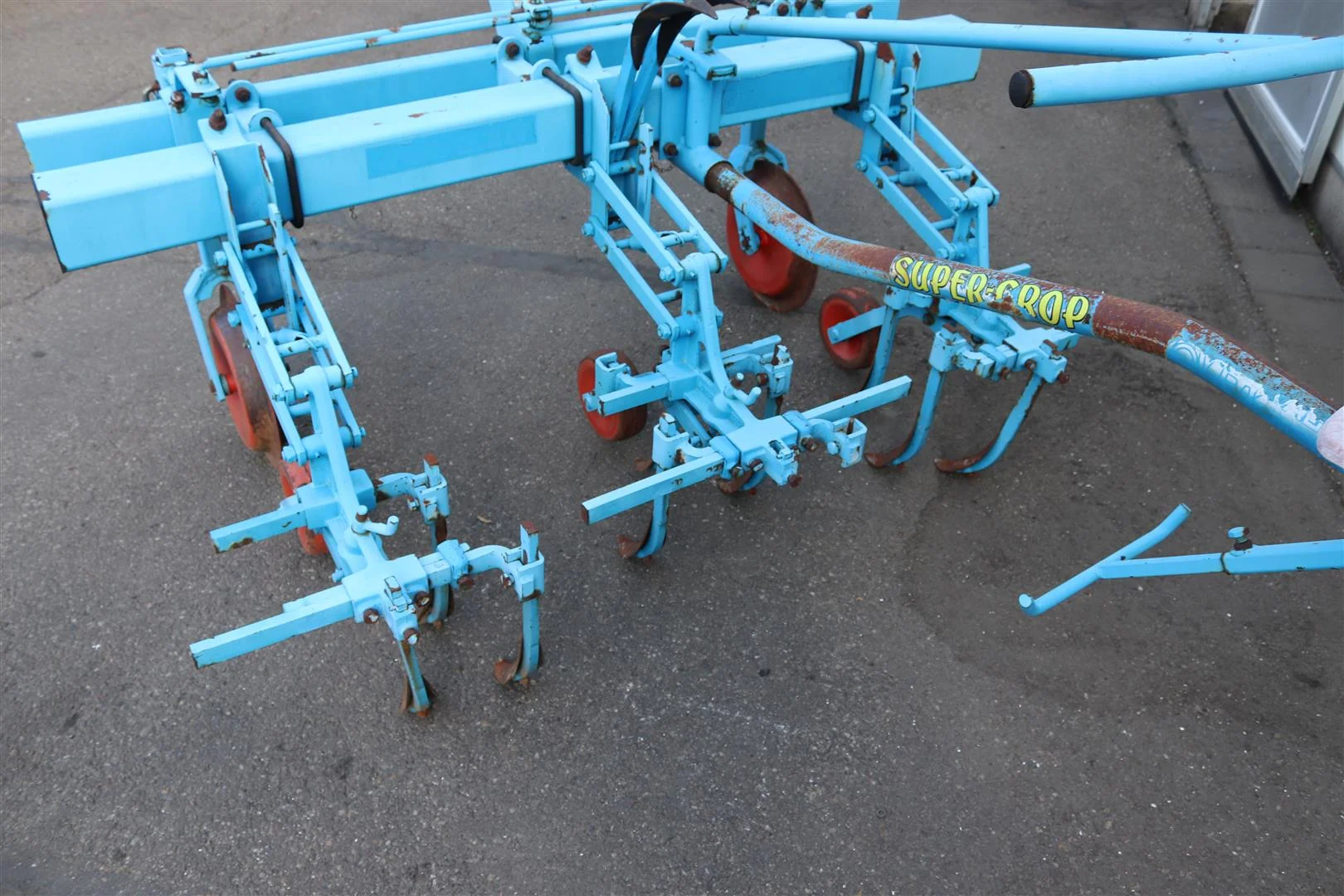 Monosem Super Prefer cultivator with steering for 2 rows • Duijndam ...