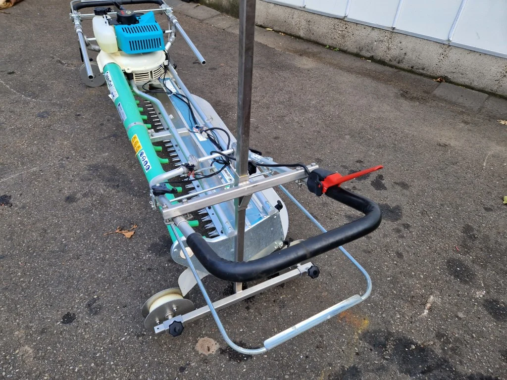 SuperCut 3000 NT pruning machine with Ochiai motor • Duijndam Machines