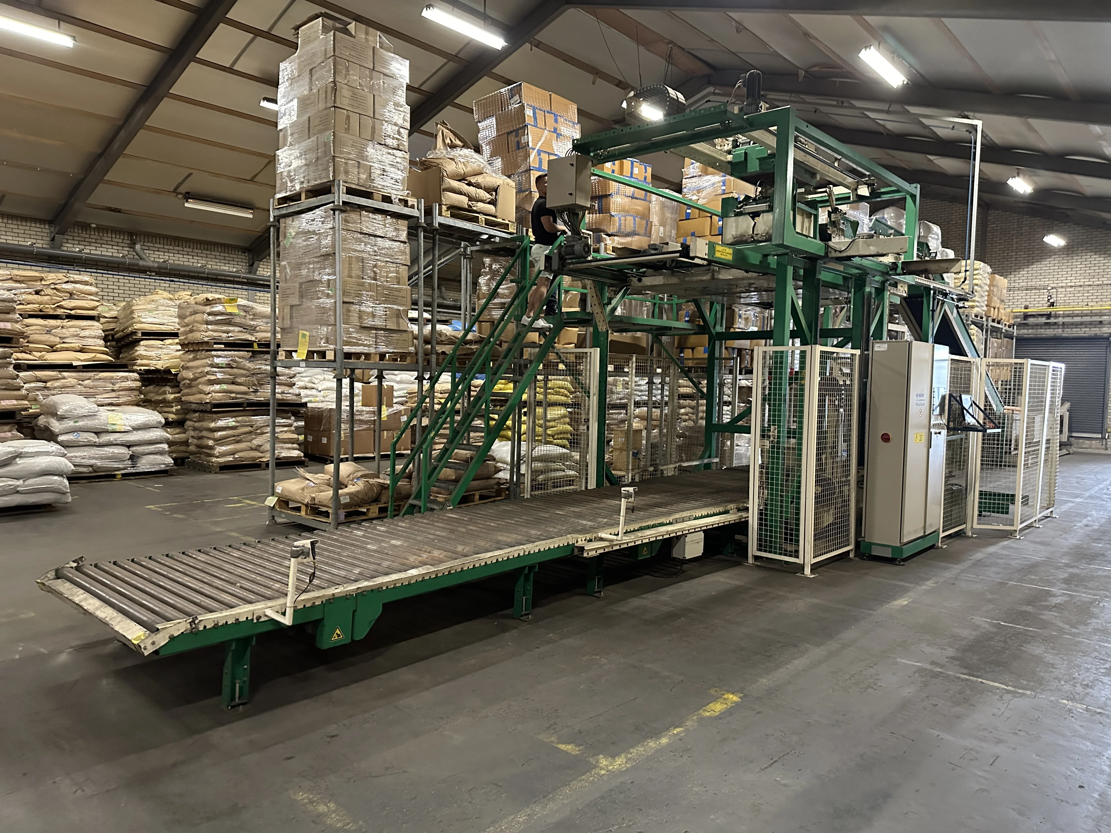 Symach FPS 900 bag palletiser • Duijndam Machines