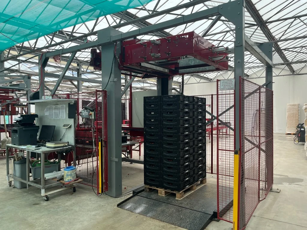 Taks automatic unloading system for pipe rail trolleys with Taks MPL ...
