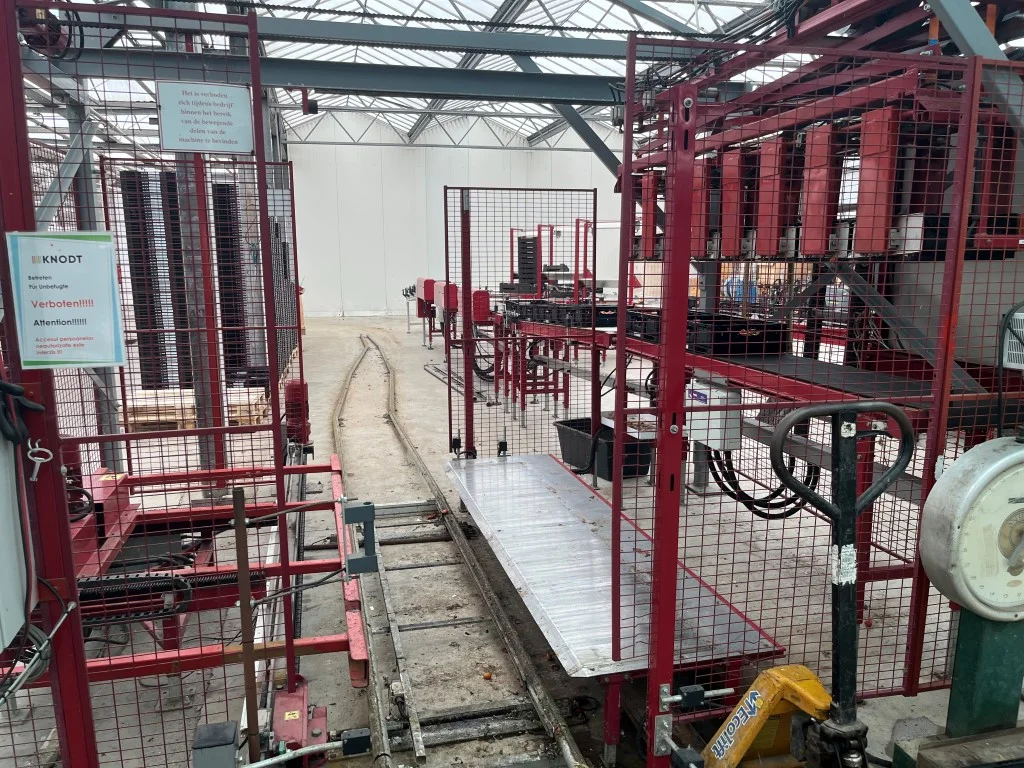 Taks TTS 8213 automatic unloading system for pipe rail trolleys with ...